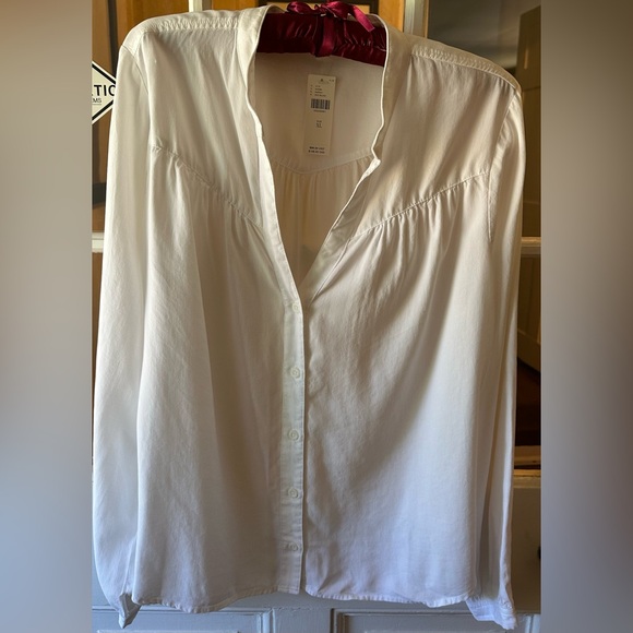 cloth & stone | Tops | Cloth Stone White Buttonup Blouse | Poshmark
